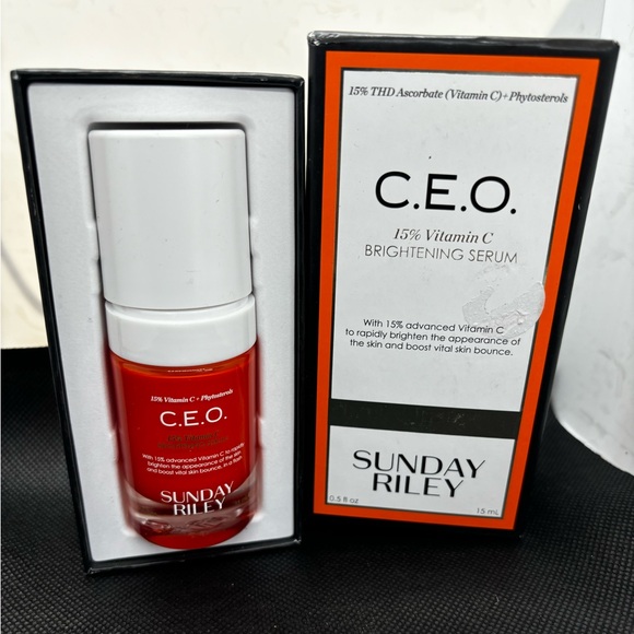 Sunday Riley | Makeup | Nib Sunday Riley Ceo Brightening Serum Vitamin ...